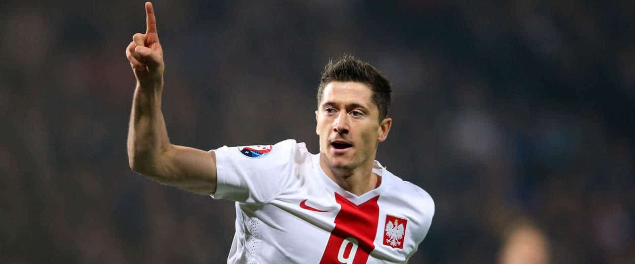 Robert Lewandowski double sends Scotland out of Euro 2016