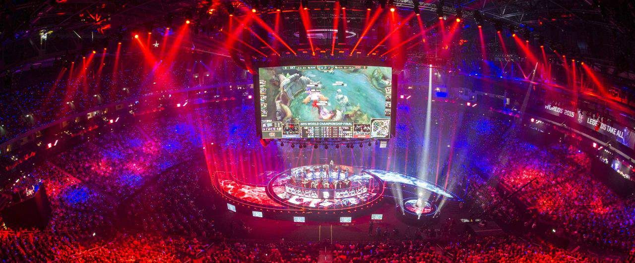 What are the main Esport games and who are the main teams?
