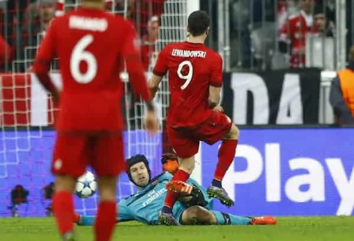 Champions League: Ruthless Bayern batter helpless Arsenal