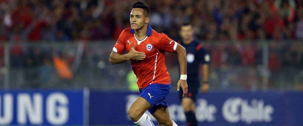 Copa America quarter-finals: Rampant hosts Chile contest Uruguay
